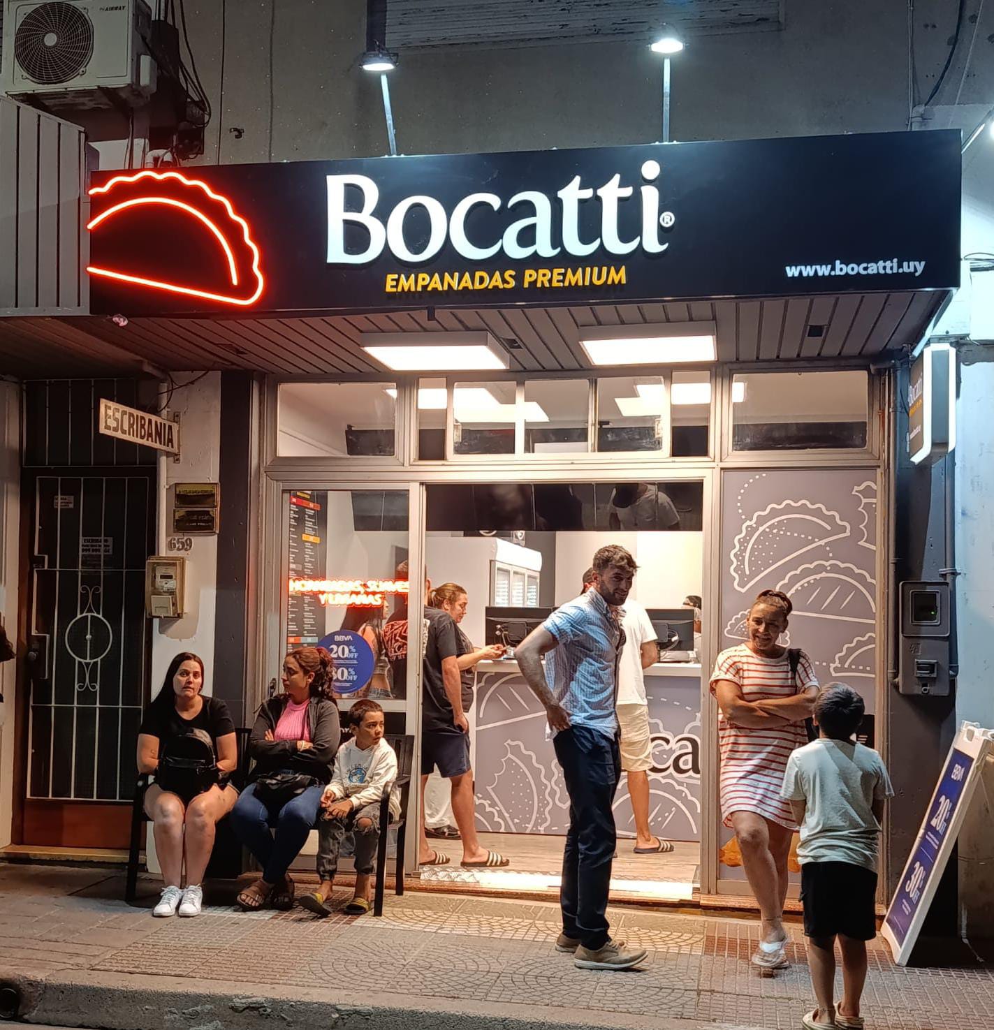 Llegaron las empanadas Bocatti a Minas: sabor y calidad - Primera Página
